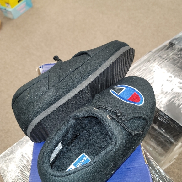 Champion | Shoes | Mens Champion University Ii Slippers House Shoes ...